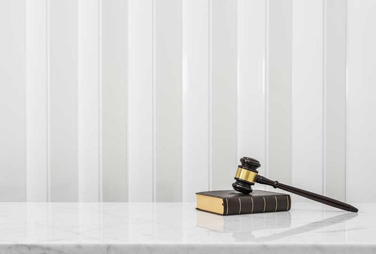 Ley 245(i) de inmigración - Qué debe saber en 2025 | Abogado.LA